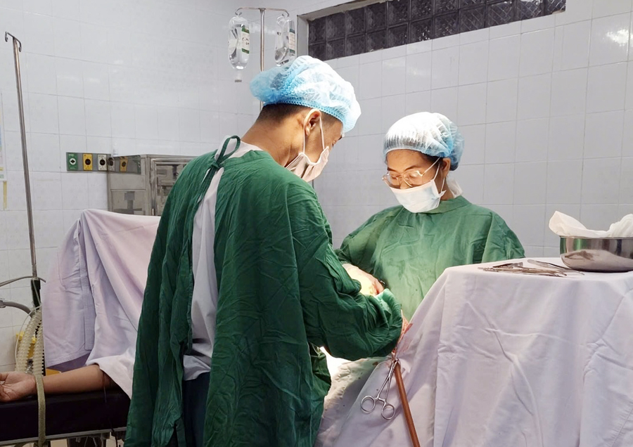 Phẫu thuật nội soi cứu bệnh nhân bị viêm phúc mạc ruột thừa